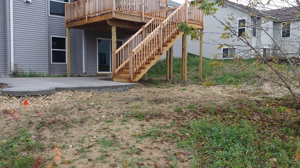 Retaining Wall Between Houses | Extreme Green Lawn & Landscape