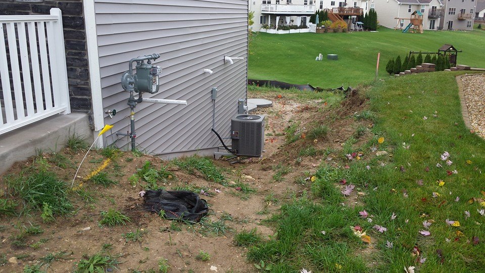 Retaining Wall Between Houses | Extreme Green Lawn & Landscape